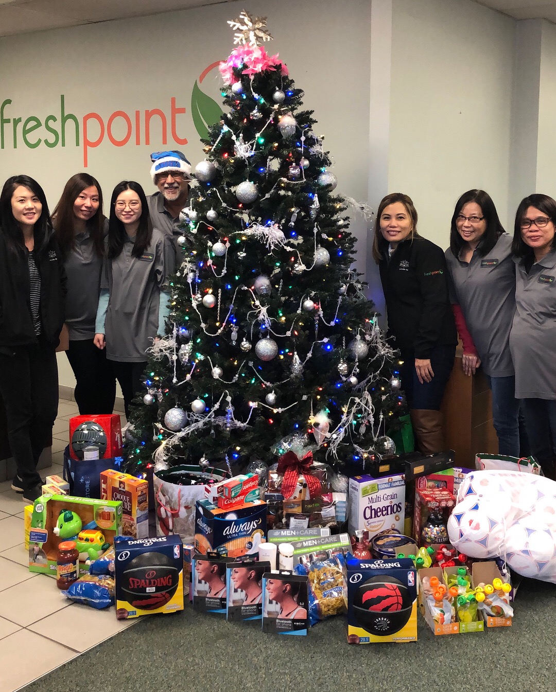 FreshPoint | FreshPoint-Foodservice-team-before-drop-off